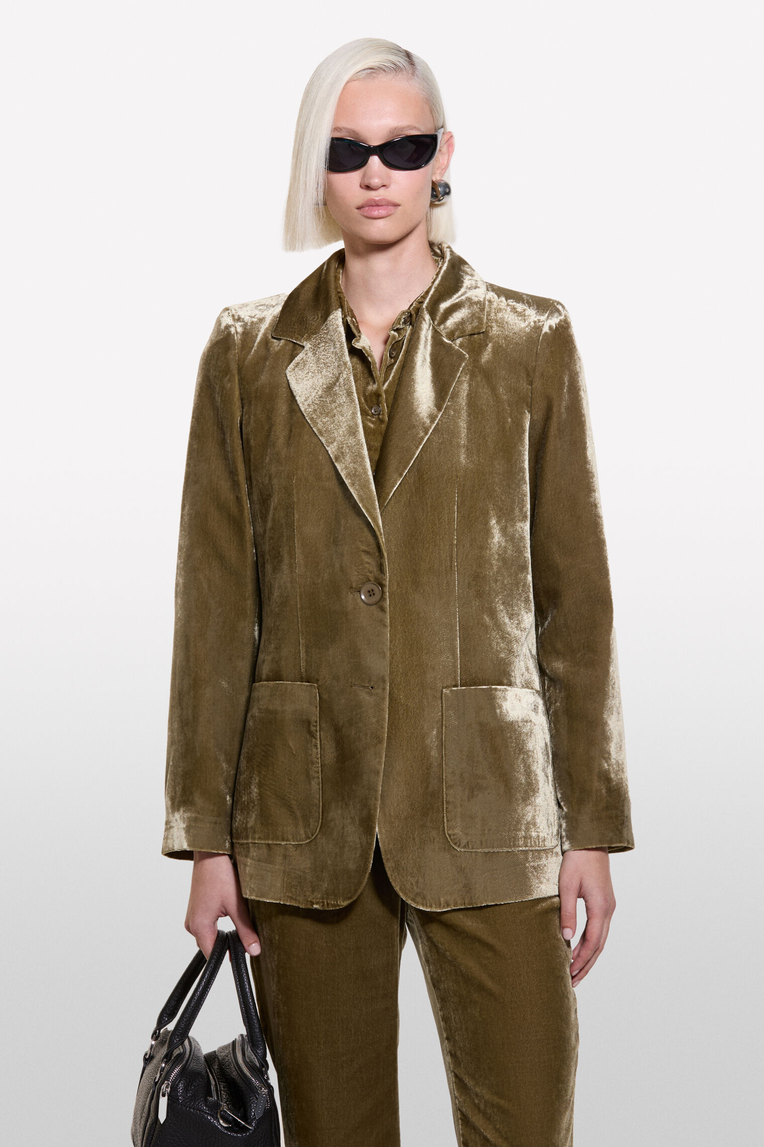 Women's Pants Suits: Elegant and Formal Outfits | Sisley