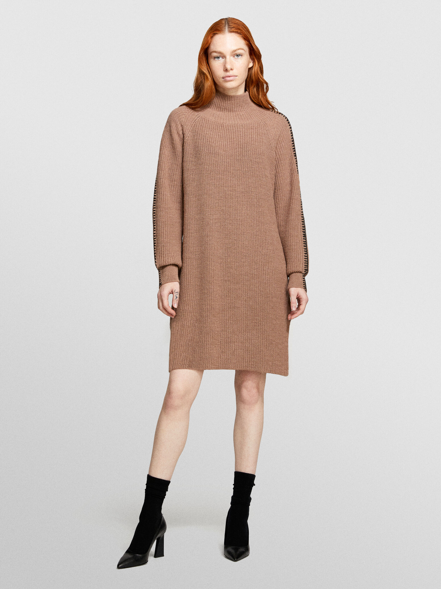 Camel knit dress with contrast, Camel - Sisley